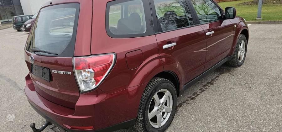 Sarkans Subaru Forester 2009 Ukmergė, ar dzinēja tilpumu 2.00 L un nobraukumu 199 tūkst. km par 4700 €, foto 5 vietnē AUTOMOTO.COM.LV