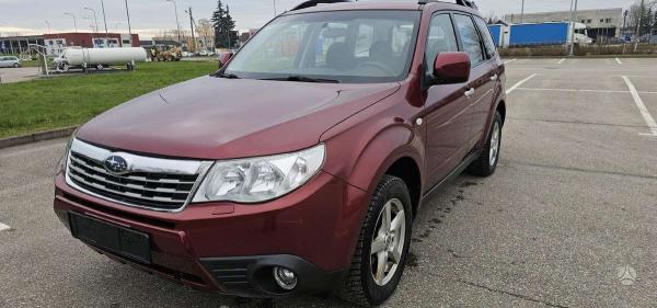 Sarkans Subaru Forester 2009 Ukmergė, ar dzinēja tilpumu 2.00 L un nobraukumu 199 tūkst. km par 5100 €, foto 6 vietnē AUTOMOTO.COM.LV