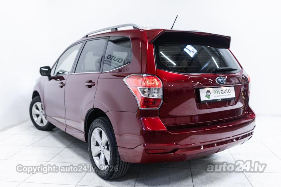 Red Subaru Forester 2013 in Tallinn, with an engine capacity of 2.00 L and mileage of 37 thousand km for 10990 €, photo 6 on AUTOMOTO.COM.LV