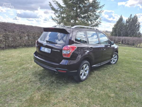 Red Subaru Forester 2013 in Radviliskis, with an engine capacity of 2.00 L and mileage of 176 thousand km for 8700 €, photo 3 on AUTOMOTO.COM.LV