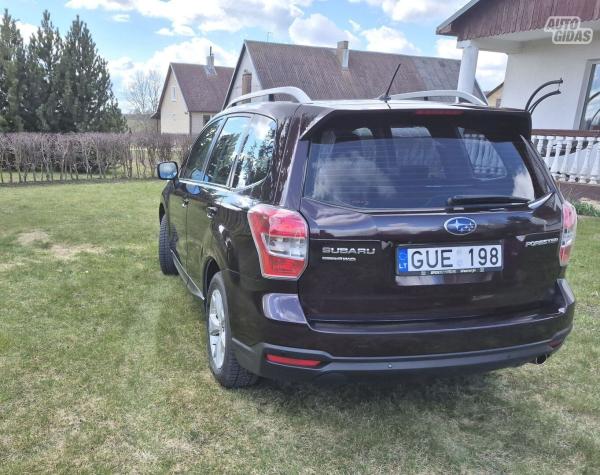 Red Subaru Forester 2013 in Radviliskis, with an engine capacity of 2.00 L and mileage of 176 thousand km for 8700 €, photo 4 on AUTOMOTO.COM.LV