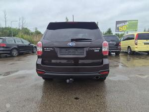 Red Subaru Forester 2014 in Utena, with an engine capacity of 2.00 L and mileage of 212 thousand km for 6750 €, photo 6 on AUTOMOTO.COM.LV
