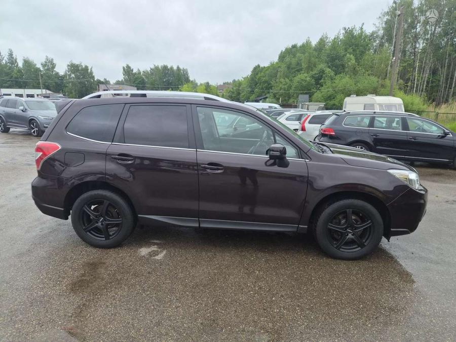 Red Subaru Forester 2014 in Utena, with an engine capacity of 2.00 L and mileage of 212 thousand km for 6750 €, photo 9 on AUTOMOTO.COM.LV