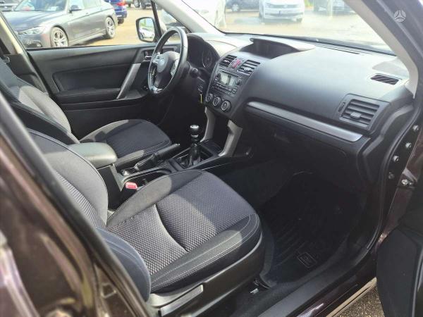 Sarkans Subaru Forester 2014 Utena, ar dzinēja tilpumu 2.00 L un nobraukumu 212 tūkst. km par 6750 €, foto 10 vietnē AUTOMOTO.COM.LV