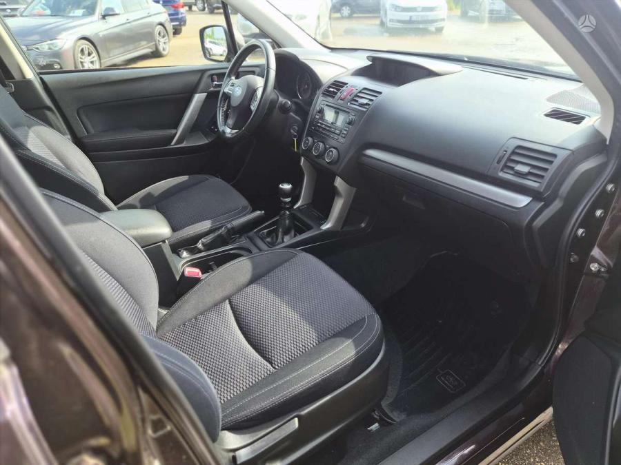 Red Subaru Forester 2014 in Utena, with an engine capacity of 2.00 L and mileage of 212 thousand km for 6750 €, photo 11 on AUTOMOTO.COM.LV