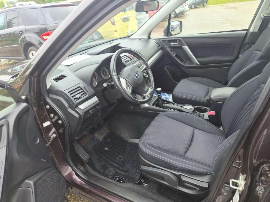 Red Subaru Forester 2014 in Utena, with an engine capacity of 2.00 L and mileage of 212 thousand km for 6750 €, photo 13 on AUTOMOTO.COM.LV