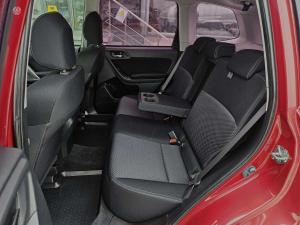 Red Subaru Forester 2015 in Vilnius, with an engine capacity of 2.00 L and mileage of 177 thousand km for 12890 €, photo 6 on AUTOMOTO.COM.LV