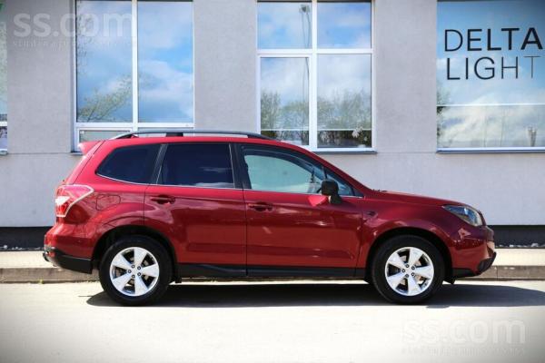 Red Subaru Forester 2015 in Riga, with an engine capacity of 2.00 L and mileage of 281 thousand km for 7995 €, photo 3 on AUTOMOTO.COM.LV