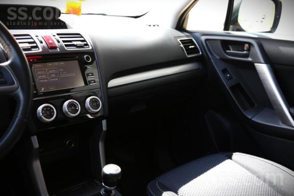Red Subaru Forester 2015 in Riga, with an engine capacity of 2.00 L and mileage of 281 thousand km for 7995 €, photo 9 on AUTOMOTO.COM.LV