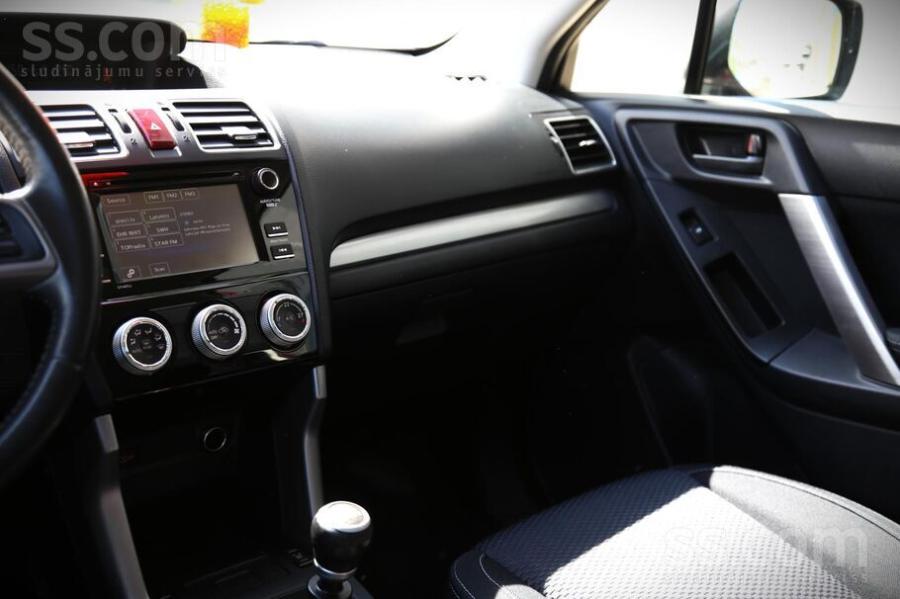 Red Subaru Forester 2015 in Riga, with an engine capacity of 2.00 L and mileage of 281 thousand km for 7995 €, photo 10 on AUTOMOTO.COM.LV