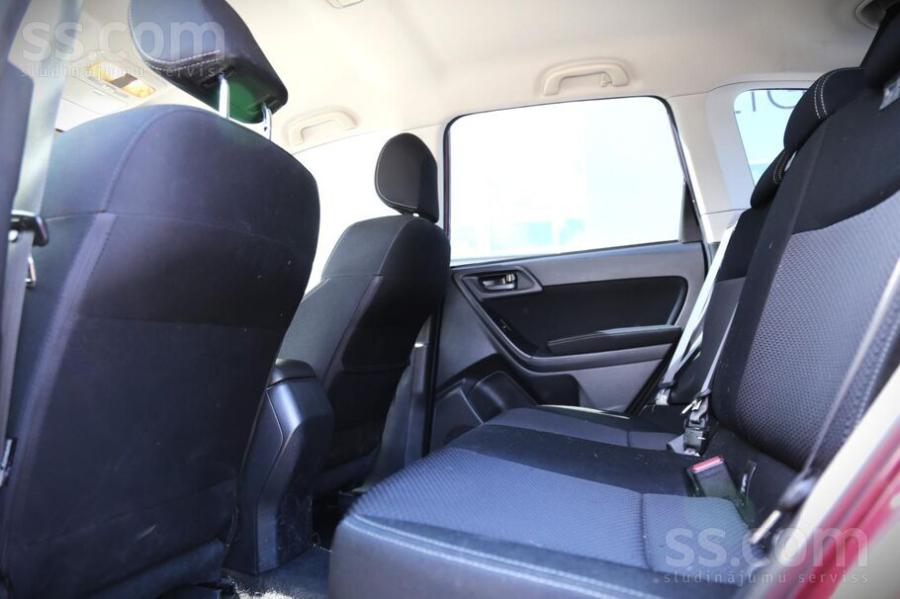Red Subaru Forester 2015 in Riga, with an engine capacity of 2.00 L and mileage of 281 thousand km for 7995 €, photo 15 on AUTOMOTO.COM.LV