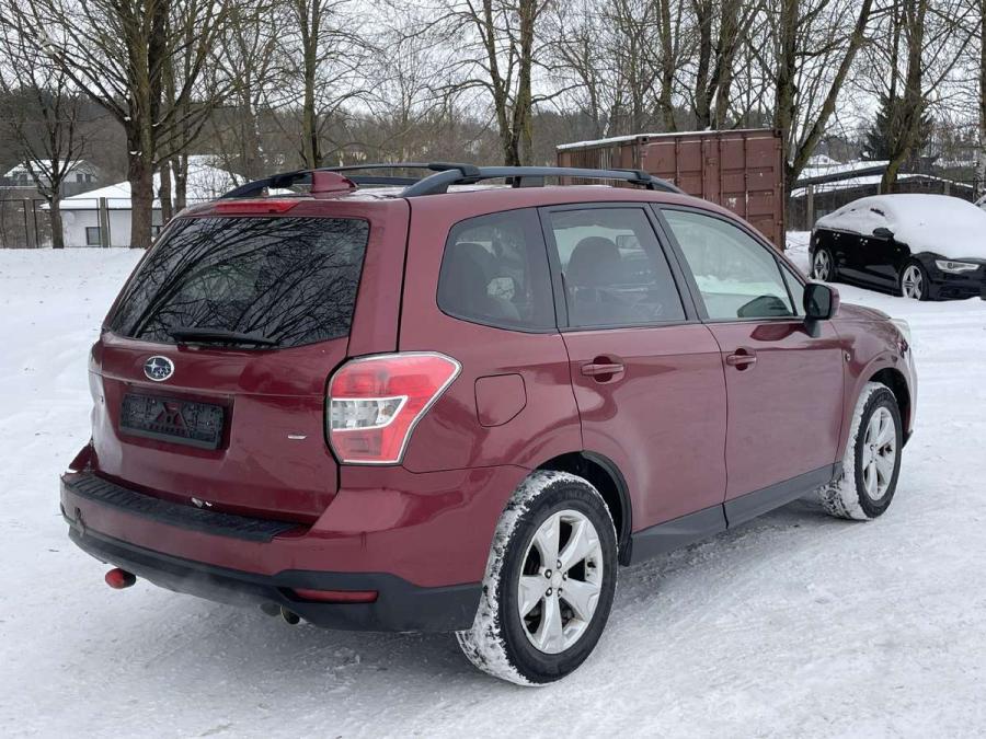 Sarkans Subaru Forester 2016 Šauļi, ar dzinēja tilpumu 2.50 L un nobraukumu 70 tūkst. km par 3950 €, foto 4 vietnē AUTOMOTO.COM.LV