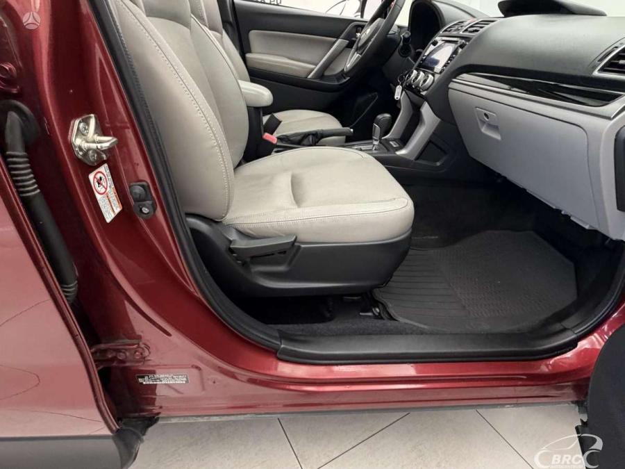 Sarkans Subaru Forester 2017 Viļņa, ar dzinēja tilpumu 2.50 L un nobraukumu 142 tūkst. km par 9900 €, foto 8 vietnē AUTOMOTO.COM.LV