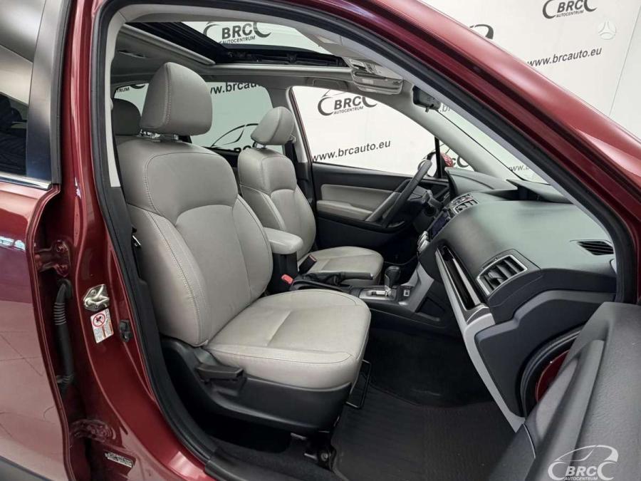 Sarkans Subaru Forester 2017 Viļņa, ar dzinēja tilpumu 2.50 L un nobraukumu 142 tūkst. km par 9900 €, foto 9 vietnē AUTOMOTO.COM.LV