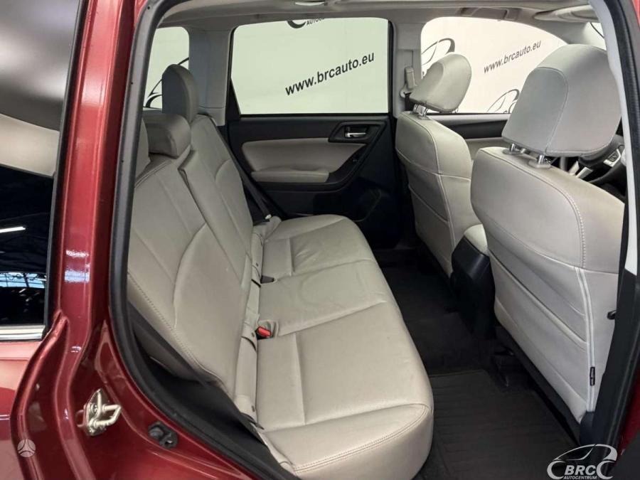 Sarkans Subaru Forester 2017 Viļņa, ar dzinēja tilpumu 2.50 L un nobraukumu 142 tūkst. km par 9900 €, foto 13 vietnē AUTOMOTO.COM.LV