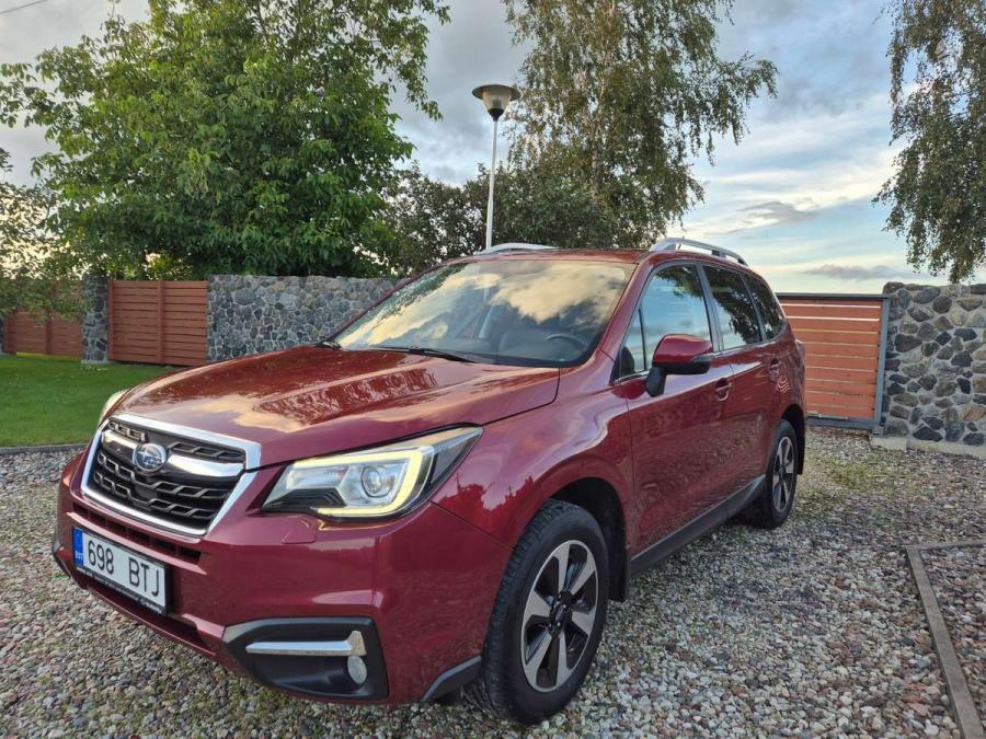 Red Subaru Forester 2017 in Marijampole, with an engine capacity of 2.00 L and mileage of 192 thousand km for 11500 €, photo 4 on AUTOMOTO.COM.LV