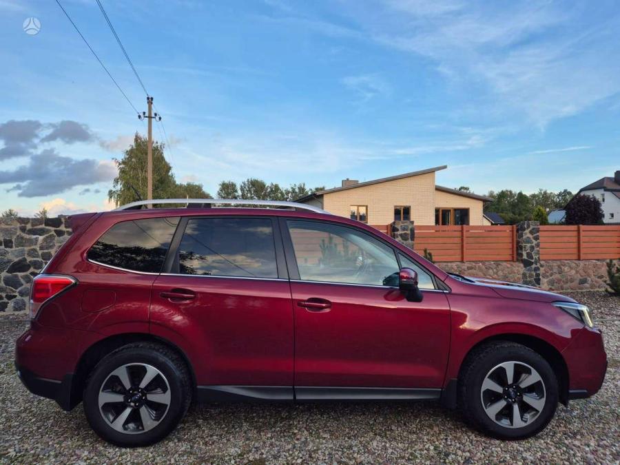 Red Subaru Forester 2017 in Marijampole, with an engine capacity of 2.00 L and mileage of 192 thousand km for 11500 €, photo 8 on AUTOMOTO.COM.LV