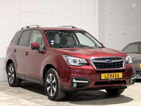 Red Subaru Forester 2018 in Klaipeda, with an engine capacity of 2.00 L and mileage of 207 thousand km for 13999 €, photo 5 on AUTOMOTO.COM.LV