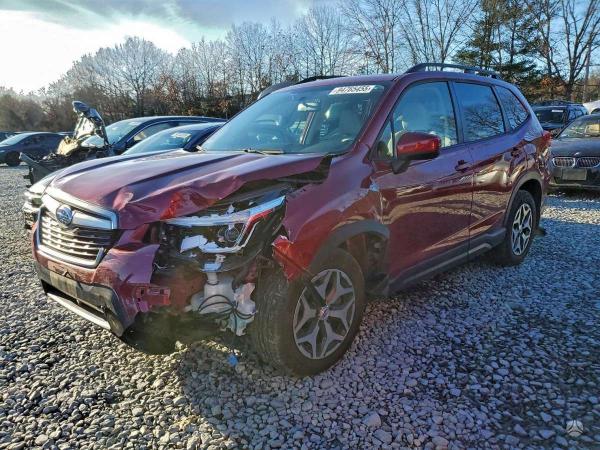 Sarkans Subaru Forester 2021 Viļņa, ar dzinēja tilpumu 2.50 L un nobraukumu 69 tūkst. km par 10000 €, foto 1 vietnē AUTOMOTO.COM.LV