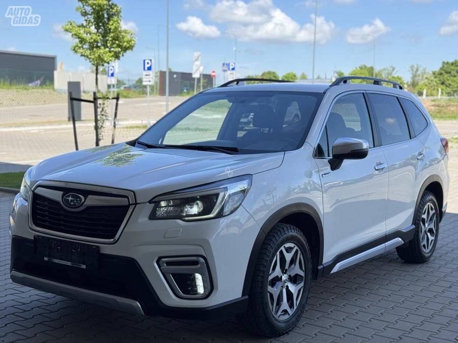Sarkans Subaru Forester 2022 Viļņa, ar dzinēja tilpumu 2.00 L un nobraukumu 178 tūkst. km par 18999 €, foto 1 vietnē AUTOMOTO.COM.LV
