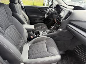 Red Subaru Forester 2022 in Vilnius, with an engine capacity of 2.00 L and mileage of 178 thousand km for 18999 €, photo 19 on AUTOMOTO.COM.LV