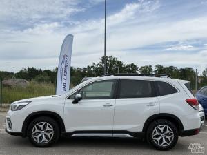 Red Subaru Forester 2022 in Vilnius, with an engine capacity of 2.00 L and mileage of 178 thousand km for 18999 €, photo 26 on AUTOMOTO.COM.LV