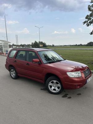 Red Subaru Forester 2007 in Joniskis, with an engine capacity of 1.99 L and mileage of 338 thousand km for 2500 €, photo 3 on AUTOMOTO.COM.LV