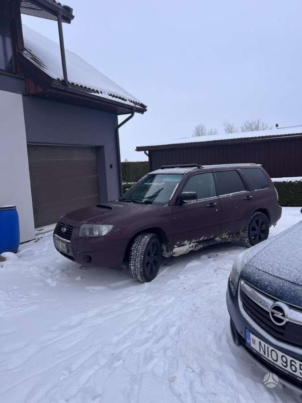 Sarkans Subaru Forester 2013 Marijampole, ar dzinēja tilpumu 2.50 L un nobraukumu 200 tūkst. km par 3400 €, foto 1 vietnē AUTOMOTO.COM.LV