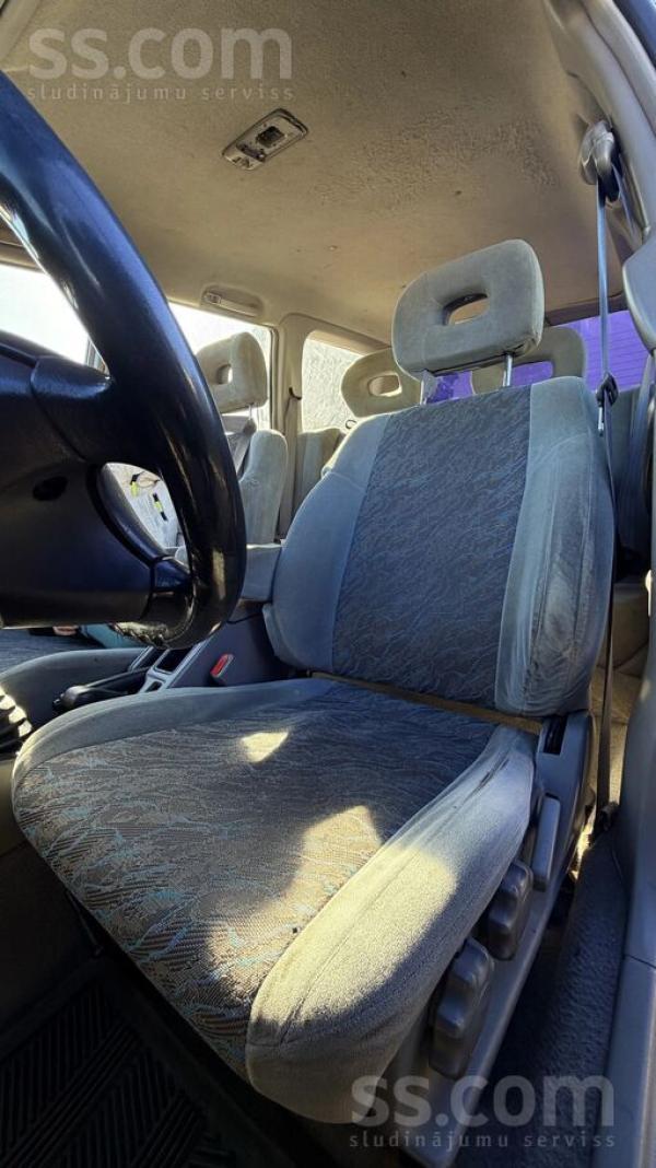 Subaru Forester 1998 Rīga vietnē Sarkans Subaru Forester 1998 Rīga, ar dzinēja tilpumu 2.00 L un nobraukumu 299 tūkst. km par 2250 €, foto 9 vietnē AUTOMOTO.COM.LV
