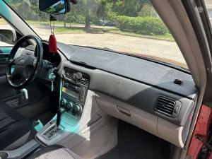 Sarkans Subaru Forester 2004 Viļņa, ar dzinēja tilpumu 2.00 L un nobraukumu 255 tūkst. km par 1450 €, foto 7 vietnē AUTOMOTO.COM.LV