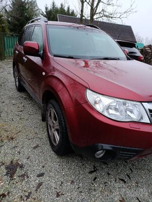 Sarkans Subaru Forester 2008 Tallina, ar dzinēja tilpumu 1.99 L un nobraukumu 139 tūkst. km par 5500 €, foto 4 vietnē AUTOMOTO.COM.LV
