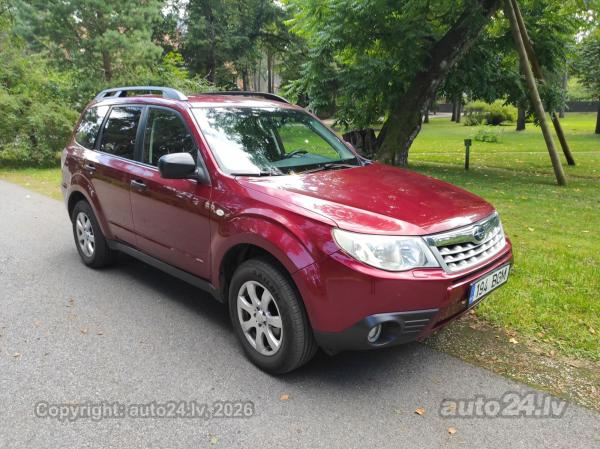Sarkans Subaru Forester 2012 Tallina, ar dzinēja tilpumu 2.00 L un nobraukumu 259 tūkst. km par 2399 €, foto 4 vietnē AUTOMOTO.COM.LV