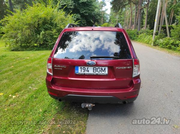 Sarkans Subaru Forester 2012 Tallina, ar dzinēja tilpumu 2.00 L un nobraukumu 259 tūkst. km par 2399 €, foto 6 vietnē AUTOMOTO.COM.LV