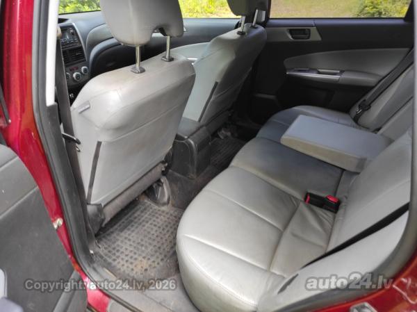 Sarkans Subaru Forester 2012 Tallina, ar dzinēja tilpumu 2.00 L un nobraukumu 259 tūkst. km par 2399 €, foto 8 vietnē AUTOMOTO.COM.LV