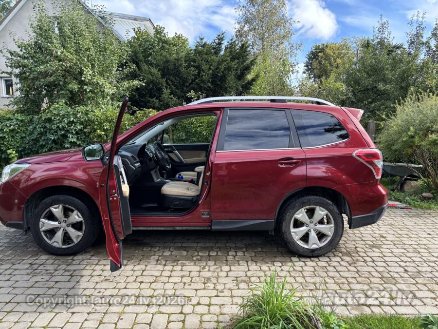 Red Subaru Forester 2013 in Tallinn, with an engine capacity of 2.00 L and mileage of 128 thousand km for 8500 €, photo 14 on AUTOMOTO.COM.LV