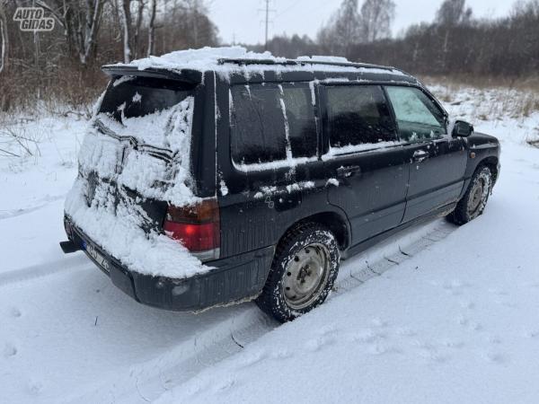 Subaru Forester 1998 in Siauliai, with an engine capacity of 2.00 L and mileage of 111 thousand km for 1350 €, photo 4 on AUTOMOTO.COM.LV