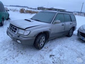 Subaru Forester 1999 Viļņa, ar dzinēja tilpumu 2.00 L un nobraukumu 106 tūkst. km par 550 €, foto  vietnē AUTOMOTO.COM.LV