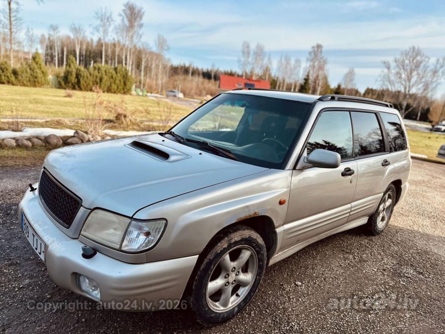 Subaru Forester 2001 Tallina, ar dzinēja tilpumu 2.00 L un nobraukumu 387 tūkst. km par 999 €, foto 3 vietnē AUTOMOTO.COM.LV