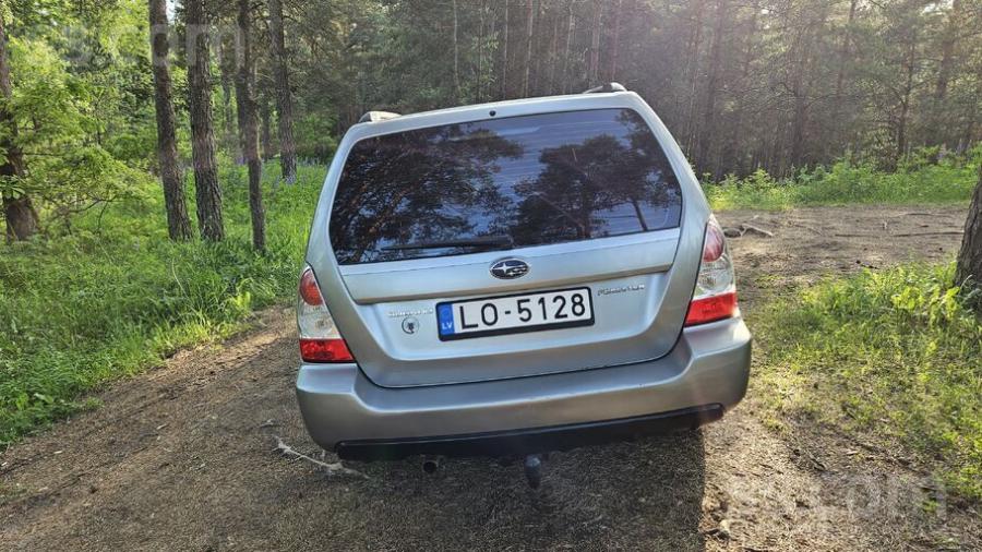Subaru Forester 2006 Rēzekne, ar dzinēja tilpumu 2.00 L un nobraukumu 400 tūkst. km par 2200 €, foto 3 vietnē AUTOMOTO.COM.LV