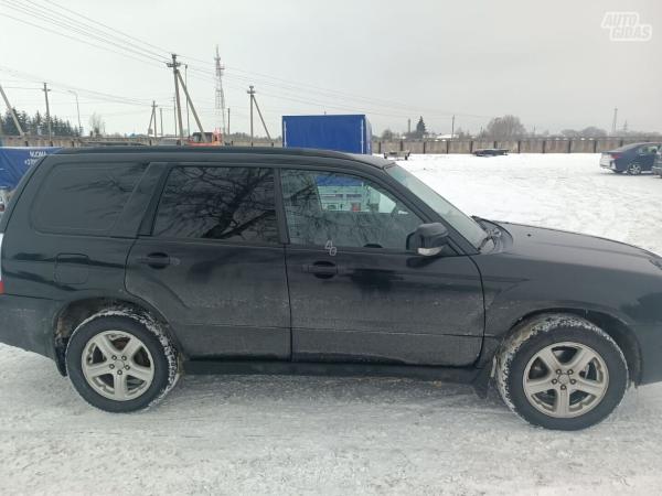 Subaru Forester 2006 in Marijampole, with an engine capacity of 2.00 L and mileage of 232 thousand km for 2300 €, photo 3 on AUTOMOTO.COM.LV