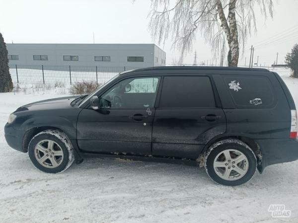 Subaru Forester 2006 in Marijampole, with an engine capacity of 2.00 L and mileage of 232 thousand km for 2300 €, photo 5 on AUTOMOTO.COM.LV
