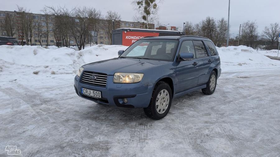 Subaru Forester 2006 in Jonava, with an engine capacity of 2.00 L and mileage of 288 thousand km for 2500 €, photo 1 on AUTOMOTO.COM.LV