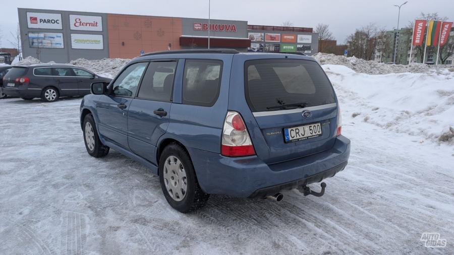 Subaru Forester 2006 in Jonava, with an engine capacity of 2.00 L and mileage of 288 thousand km for 2500 €, photo 5 on AUTOMOTO.COM.LV