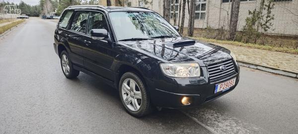 Subaru Forester 2007 in Varena, with an engine capacity of 2.50 L and mileage of 280 thousand km for 4300 €, photo 3 on AUTOMOTO.COM.LV