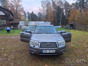 Subaru Forester 2007 Rīga, ar dzinēja tilpumu 2.00 L un nobraukumu 355 tūkst. km par 1600 €, foto  vietnē AUTOMOTO.COM.LV