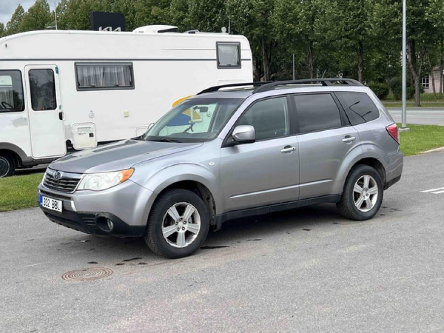 Subaru Forester 2008 Narva, ar dzinēja tilpumu 2.00 L un nobraukumu 369 tūkst. km par 1999 €, foto 1 vietnē AUTOMOTO.COM.LV