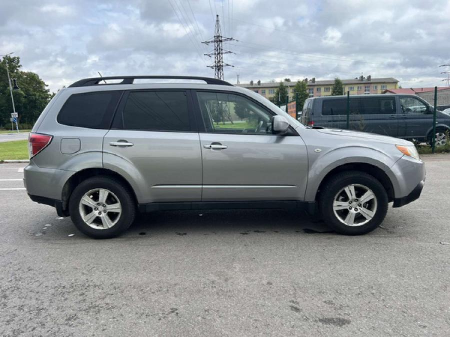 Subaru Forester 2008 Narva, ar dzinēja tilpumu 2.00 L un nobraukumu 369 tūkst. km par 1999 €, foto 6 vietnē AUTOMOTO.COM.LV