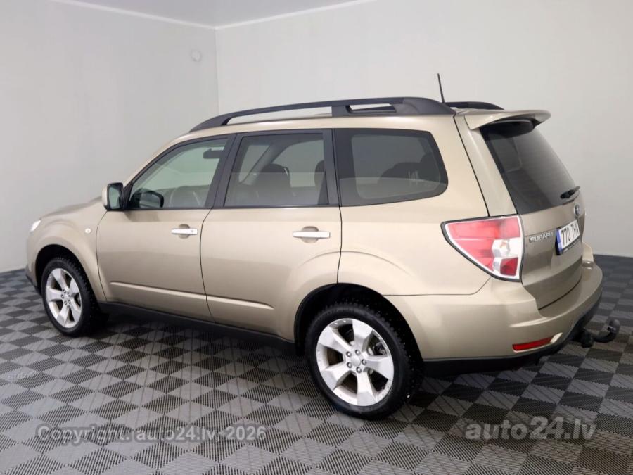 Subaru Forester 2010 in Tallinn, with an engine capacity of 2.00 L and mileage of 272 thousand km for 2799 €, photo 4 on AUTOMOTO.COM.LV