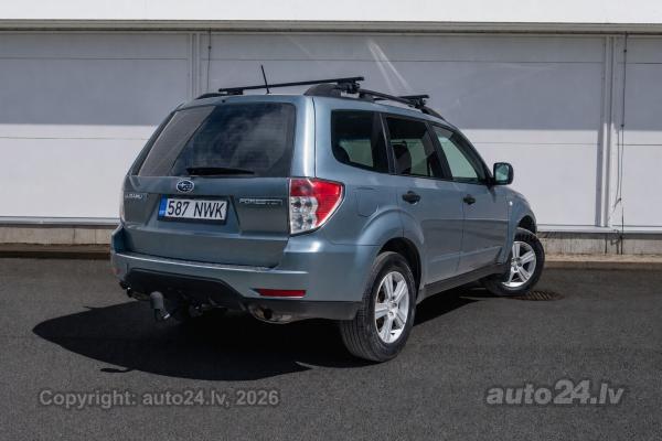 Subaru Forester 2010 in Tallinn, with an engine capacity of 2.00 L and mileage of 165 thousand km for 5999 €, photo 4 on AUTOMOTO.COM.LV