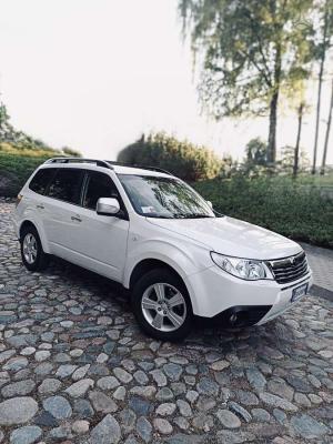Balts Subaru Forester 2008 Utena, ar dzinēja tilpumu 1.99 L un nobraukumu 273 tūkst. km par 6950 €, foto  vietnē AUTOMOTO.COM.LV